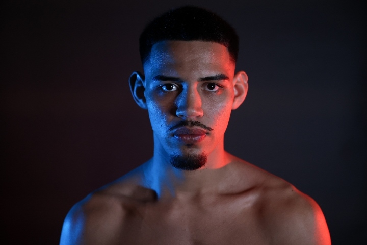 Diego Pacheco Drops, Stops Enrique Collazo In 5th Round On Canelo ...