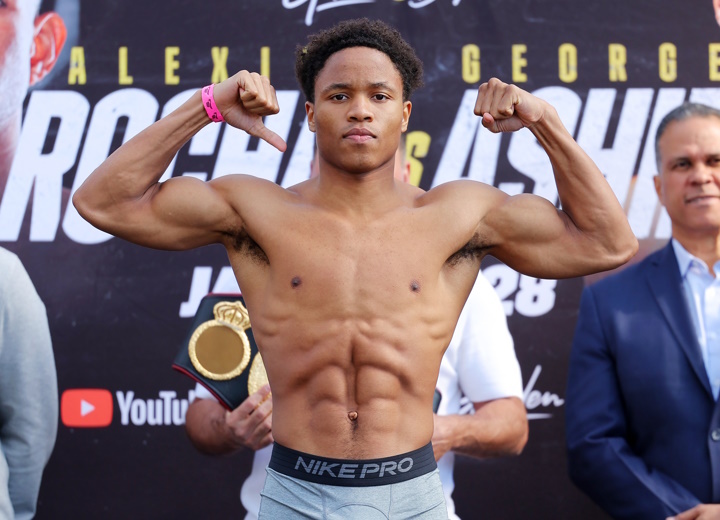 Floyd Schofield Goes Ten Rounds For First Time, Dominates Alberto ...