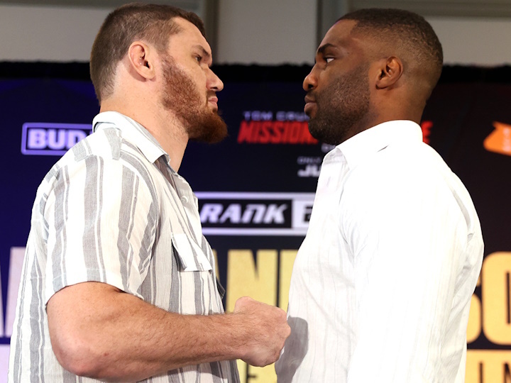 Photos: Arslanbek Makhmudov, Raphael Akpejiori - Face To Face at Final ... Photos: Arslanbek Makhmudov, Raphael Akpejiori - Face To Face at Final ...