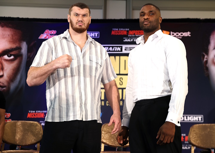 Photos: Arslanbek Makhmudov, Raphael Akpejiori - Face To Face at Final ... Photos: Arslanbek Makhmudov, Raphael Akpejiori - Face To Face at Final ...