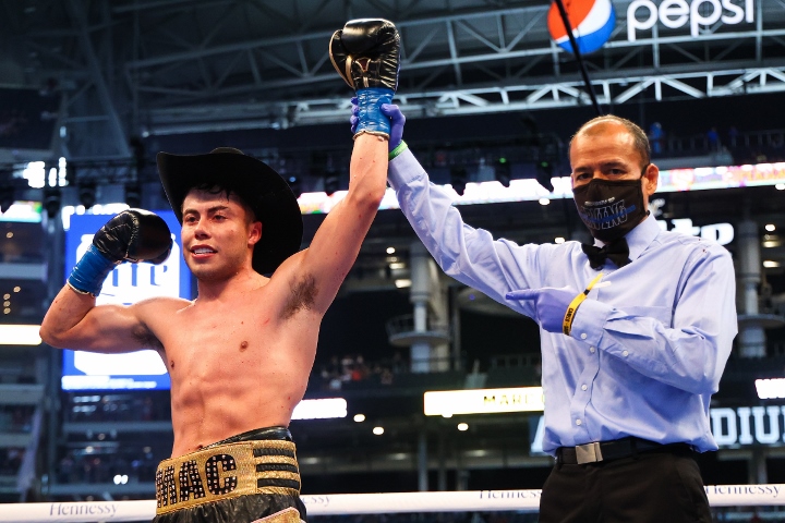 Marc Castro Drops, Stops Angel Luna In 1st Round In Front of Hometown ...