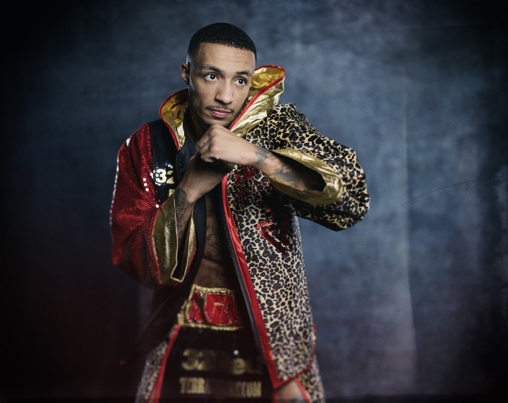 Zelfa Barrett Stays Busy With Decision Win on Cameron-Taylor Card ...